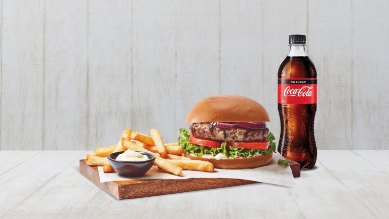 Chicken-Burgers-Takeaway-4098x2308px-Burger-With-Chips-and-Coca-Cola-No ...